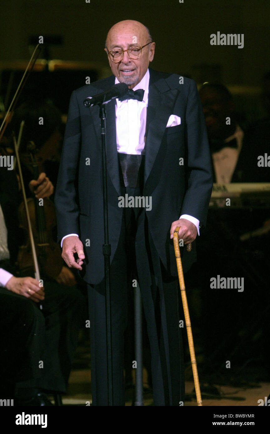 88 keys hi-res stock photography and images - Alamy