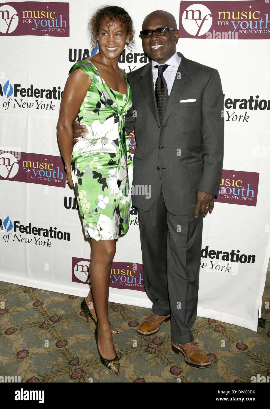 UJA of New York's Music Visionary Award Ceremony Stock Photo - Alamy