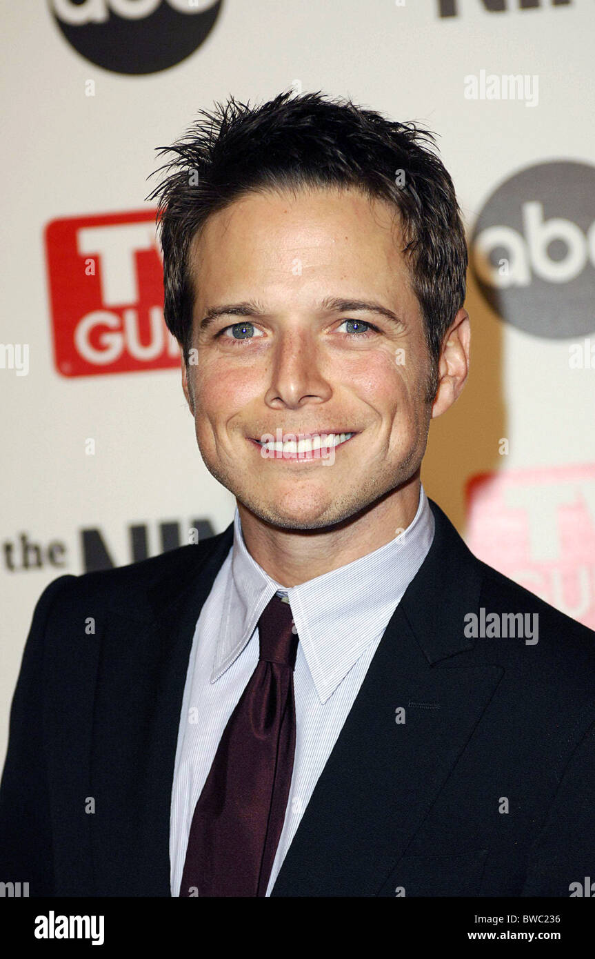 ABC & TV Guide Host The Premiere of THE NINE Stock Photo - Alamy