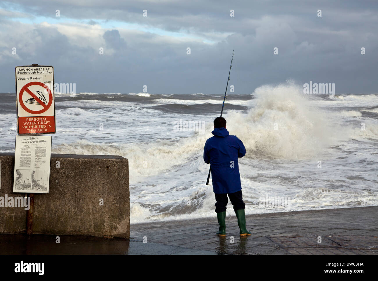 Stormy weather sea fishing hi-res stock photography and images - Alamy