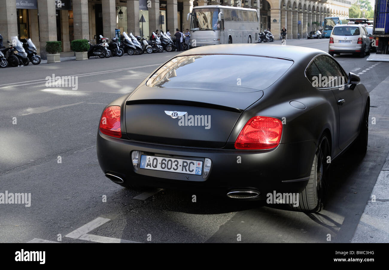 Back of a parked Bentley on the streets of Paris, France Stock Photo ...