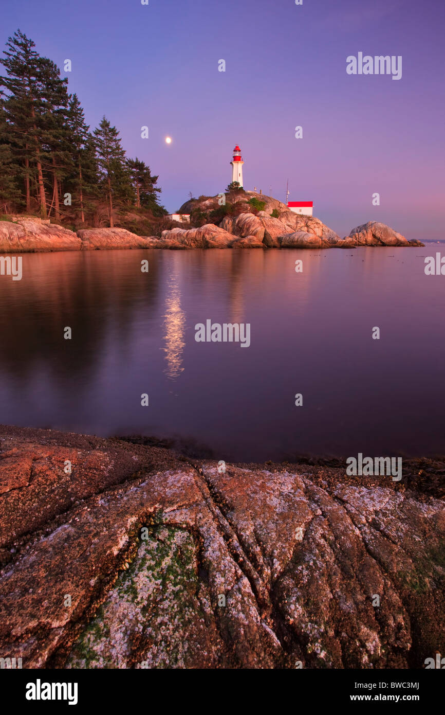 Point Atkinson lighthouse at twilight-West Vancouver, British Columbia ...