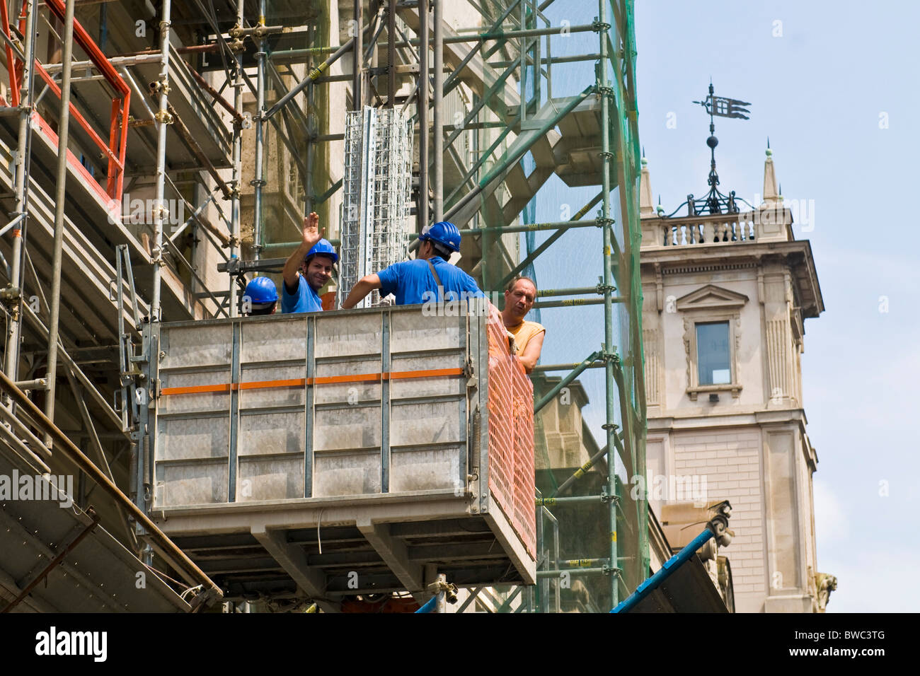 Scaffolding yard hi-res stock photography and images - Alamy