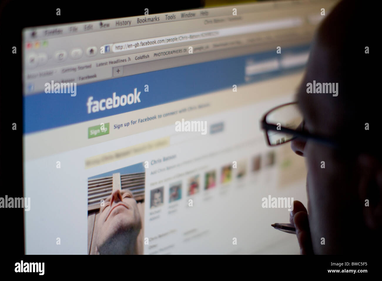 Site social hi-res stock photography and images - Alamy