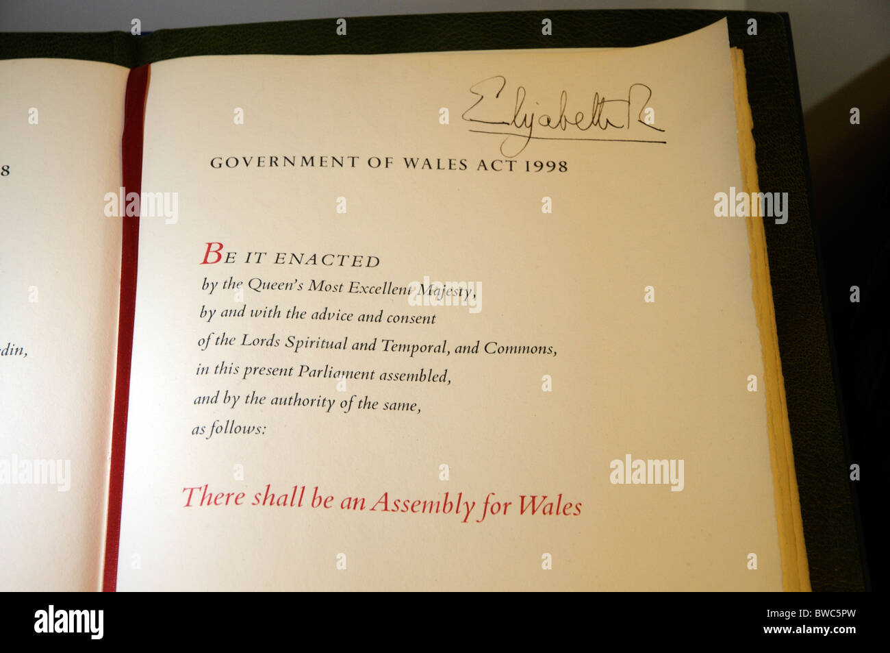 Queen elizabeth signature hi-res stock photography and images - Alamy