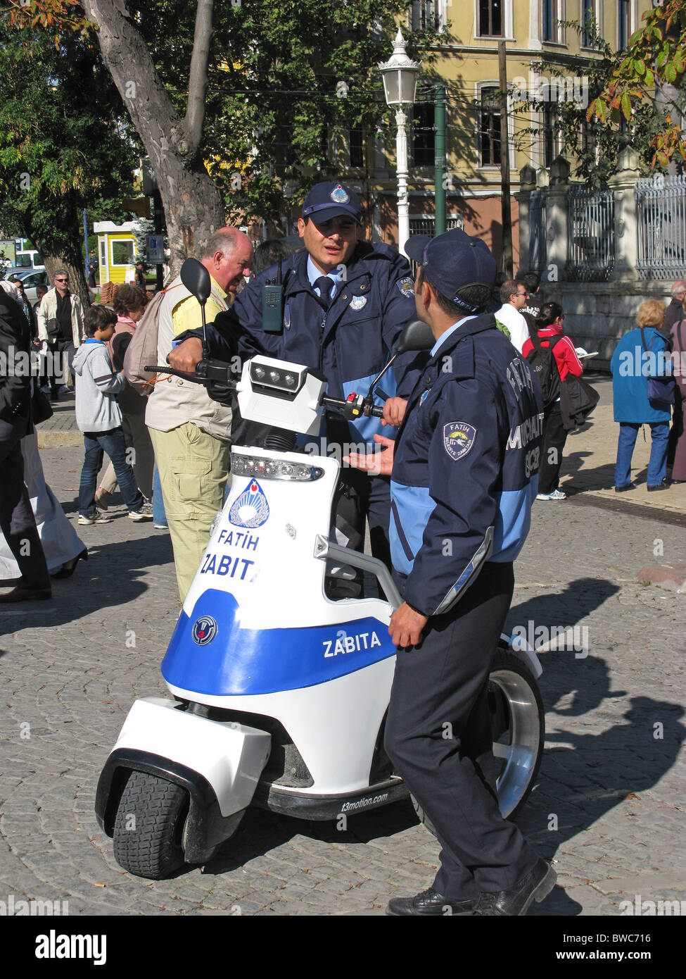 Police officers on scooters hi-res stock photography and images - Alamy