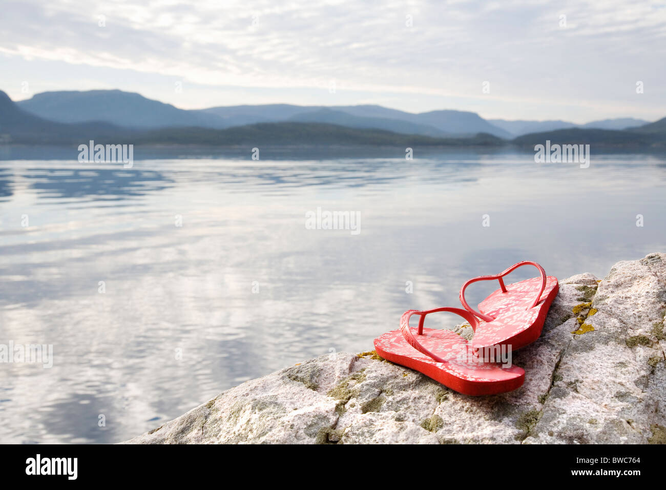 Flip flops sea on hi-res stock photography and images - Alamy