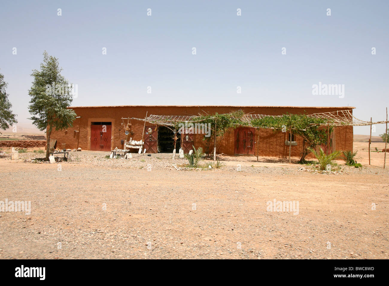 Buildings on the edge of the Sahara Desert in Morocco Stock Photo - Alamy