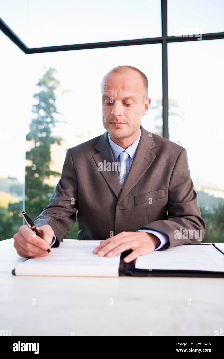 Signing activity hi-res stock photography and images - Alamy