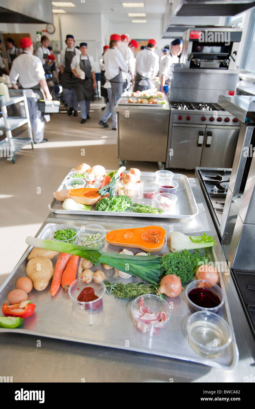 Catering students kendal college cumbria hi-res stock photography and ...