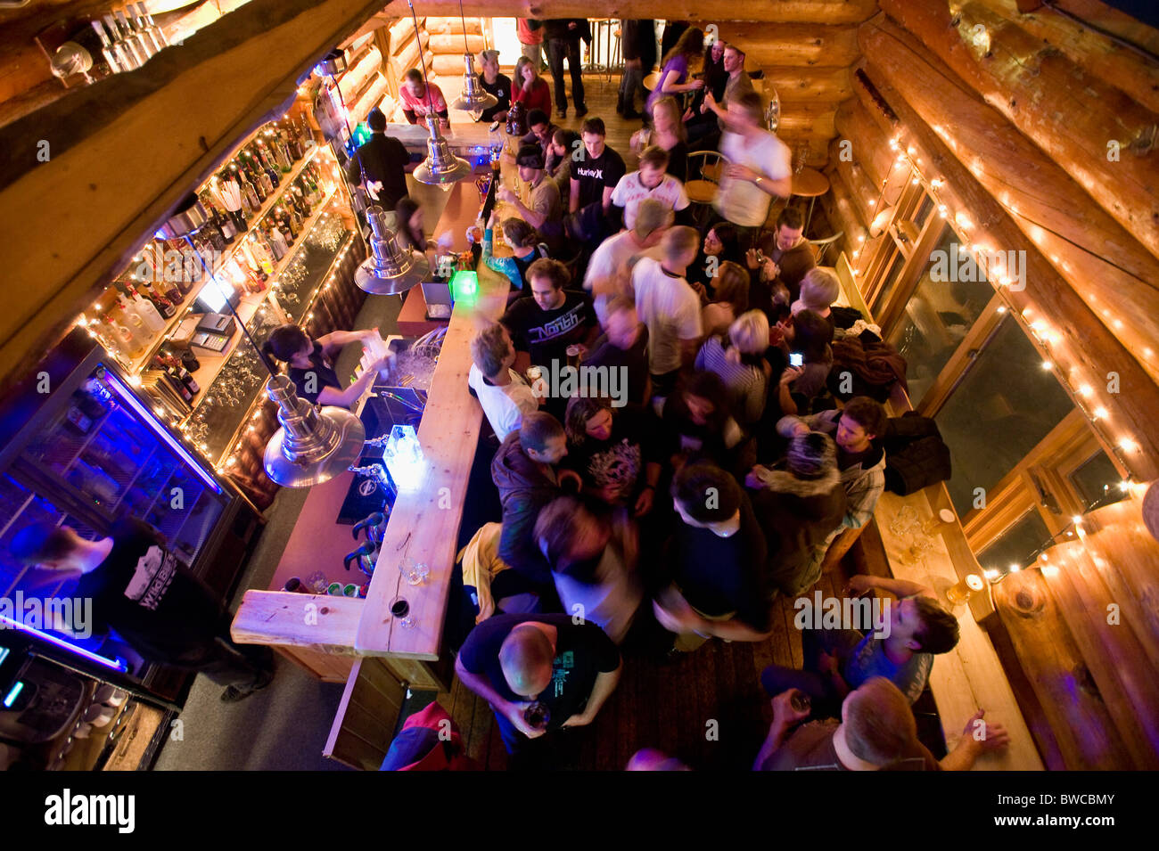Skiers enjoy a drink at Wild Bill's bar in Hirafu in the Niseko ski ...