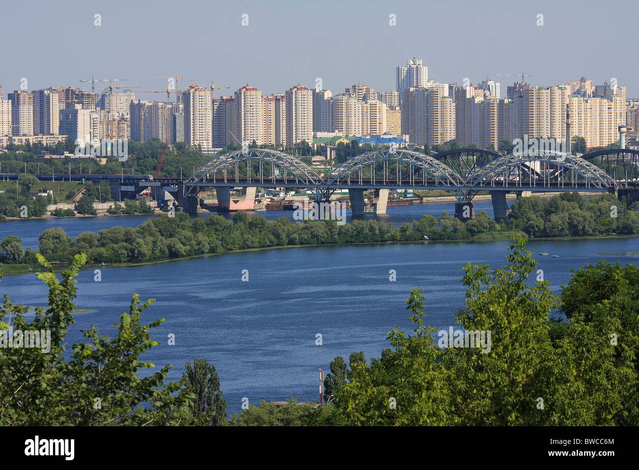 Kiev skyline hi-res stock photography and images - Alamy