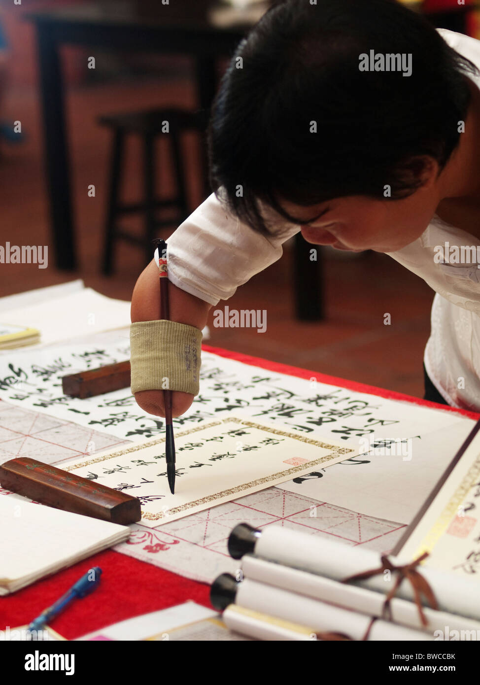 China boy calligraphy hi-res stock photography and images - Alamy