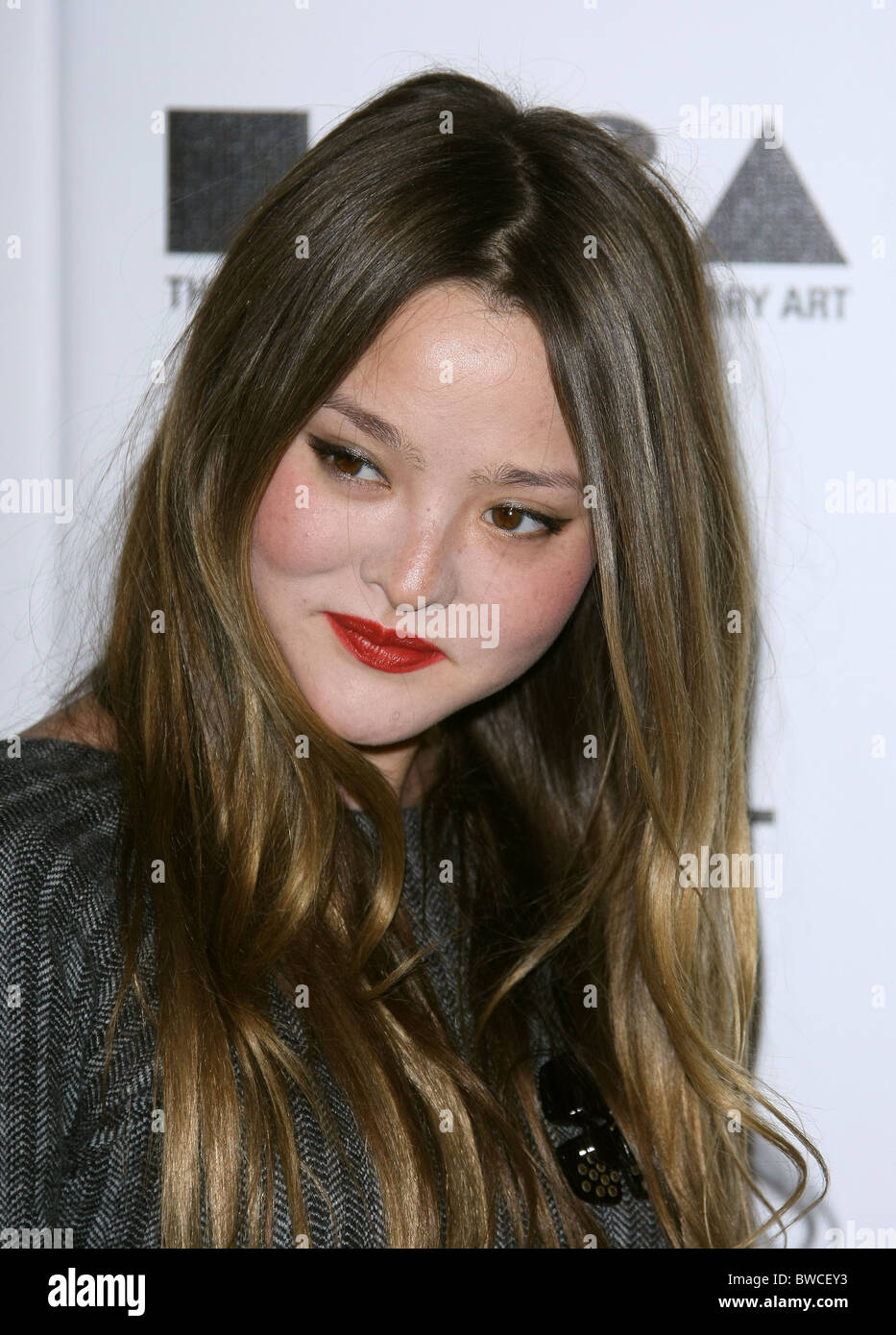 Actress devon aoki hi-res stock photography and images - Alamy