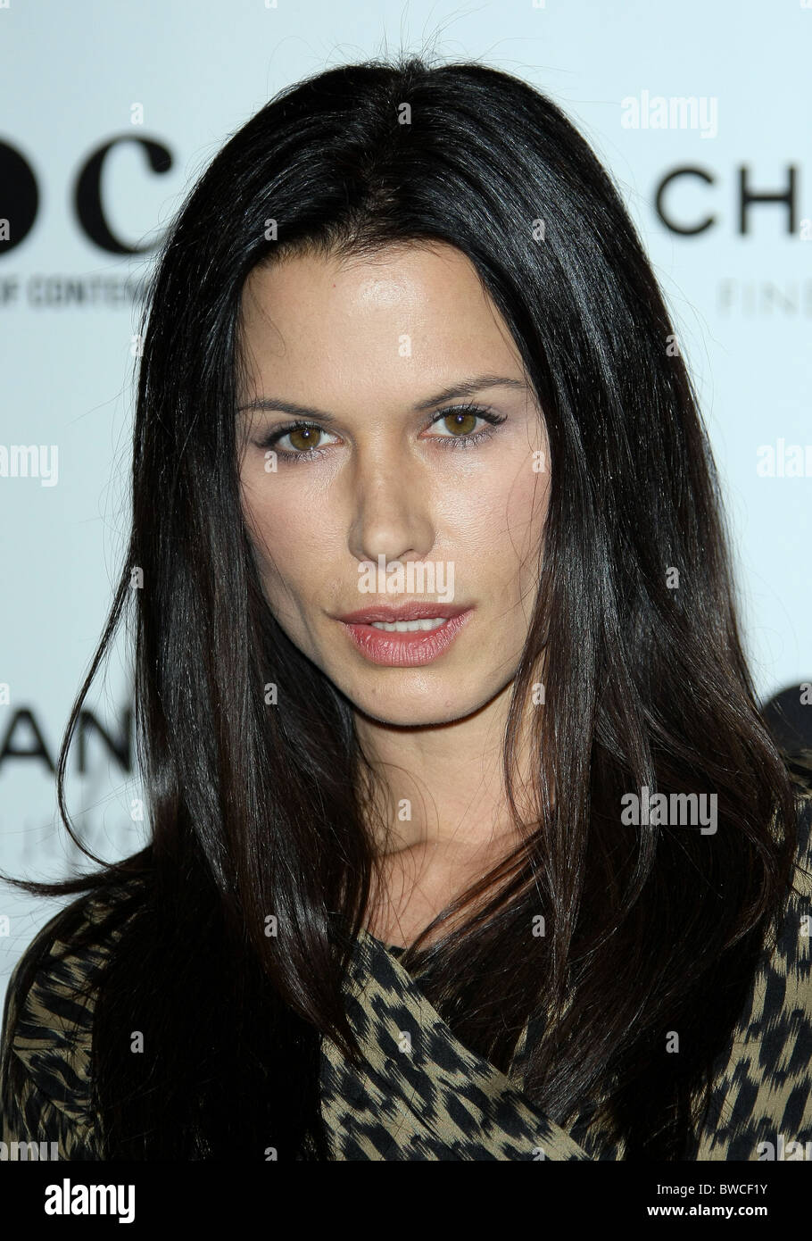 RHONA MITRA MOCA LOS ANGELES BENEFIT GALA. PRESENTS THE ARTIST'S MUSEUM ...