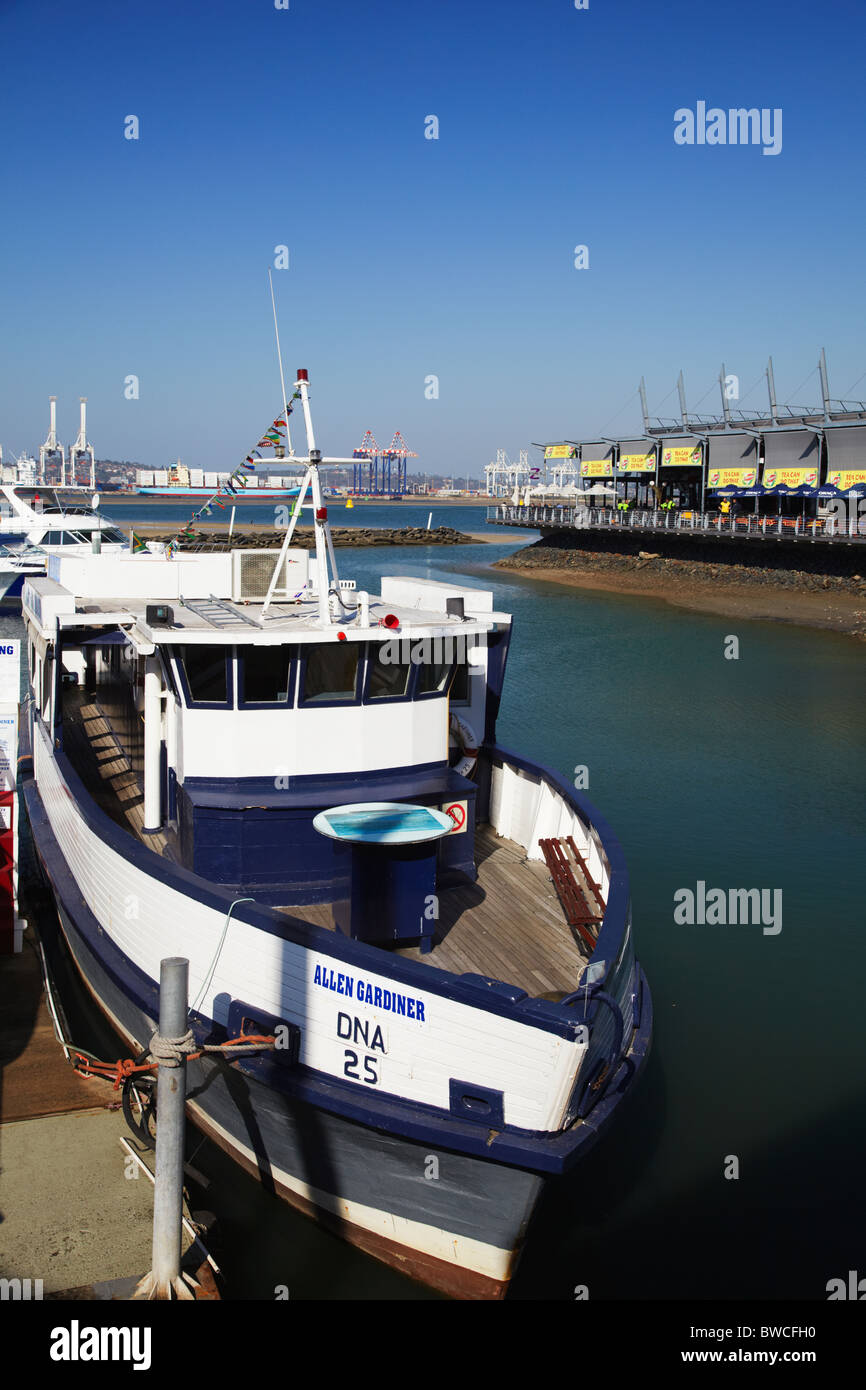 Ship at Wilson's Wharf, Victoria Embankment, Durban, KwaZulu-Natal ...