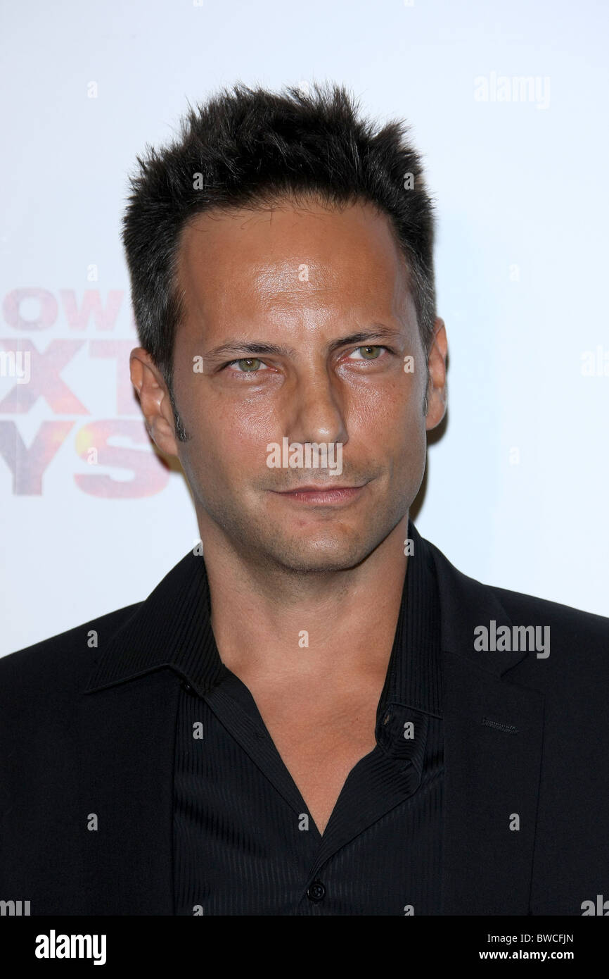 ALLAN STEELE THE NEXT THREE DAYS LOS ANGELES SCREENING HOLLYWOOD LOS ...