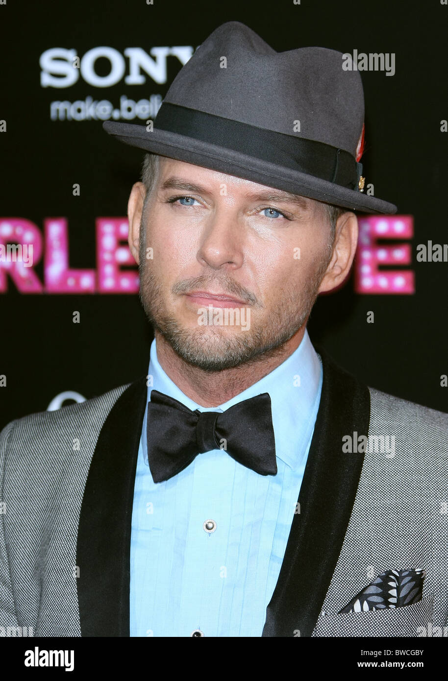 MATT GOSS BURLESQUE LOS ANGELES PREMIERE HOLLYWOOD LOS ANGELES CALIFORNIA USA 15 November 2010 ...