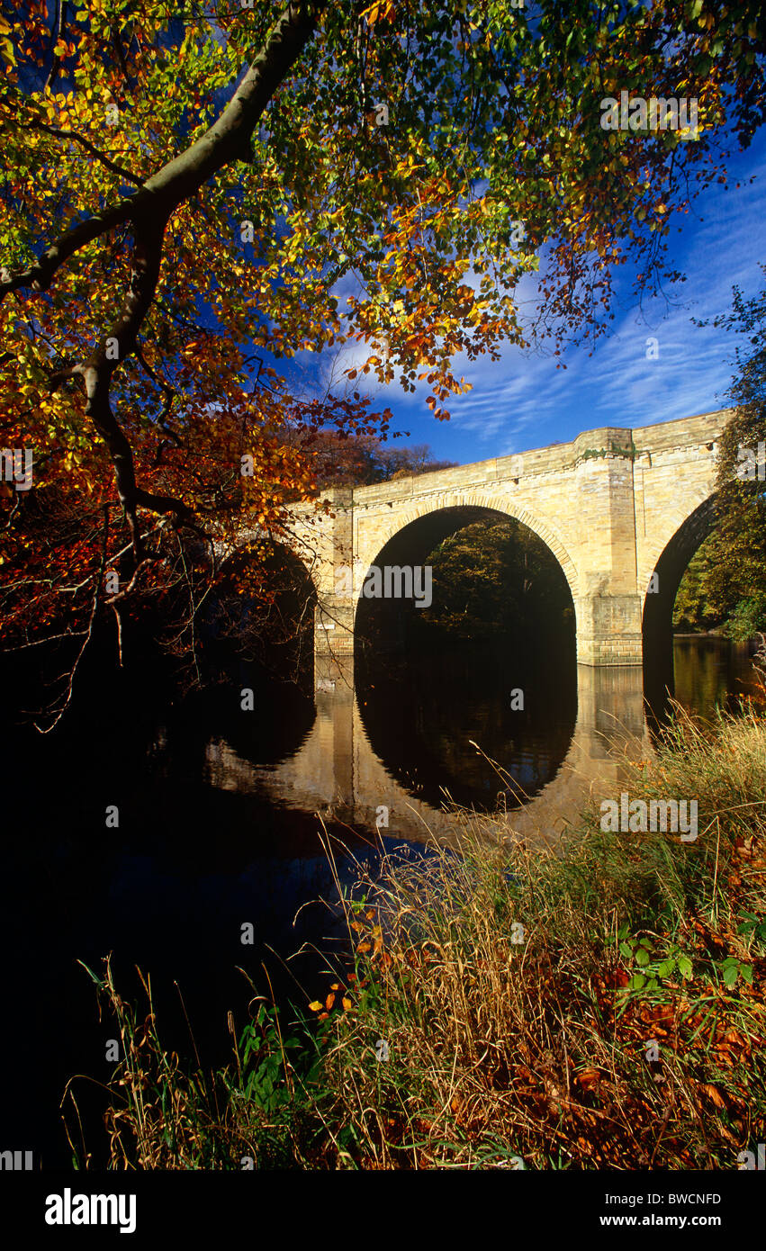 Durham footbridge over river wear hi-res stock photography and images ...