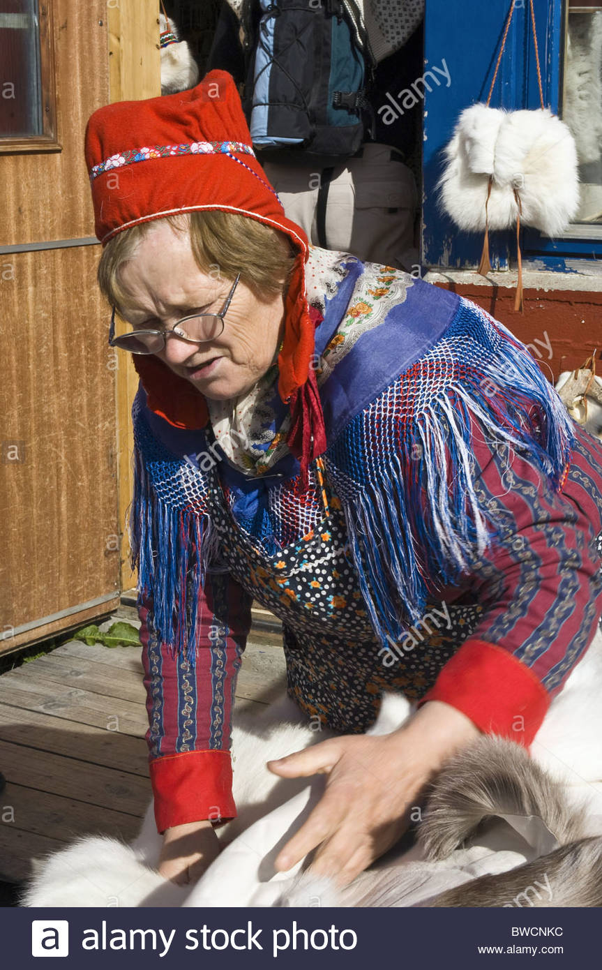 Traditional Norwegian Costume Stock Photos & Traditional Norwegian ...