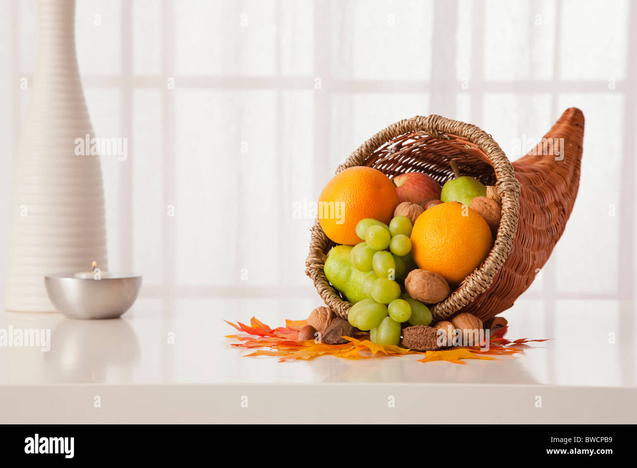 Large cornucopia hi-res stock photography and images - Alamy