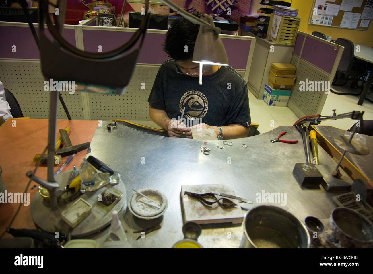 TSL Jewellery (Tse Sui Luen Jewellery), a leading jewellery group in ...