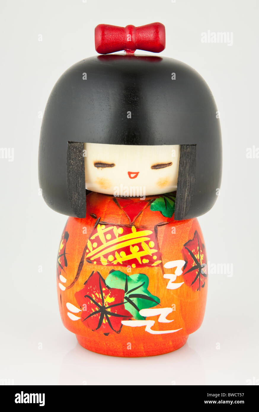 Wooden doll art japan hi-res stock photography and images - Alamy