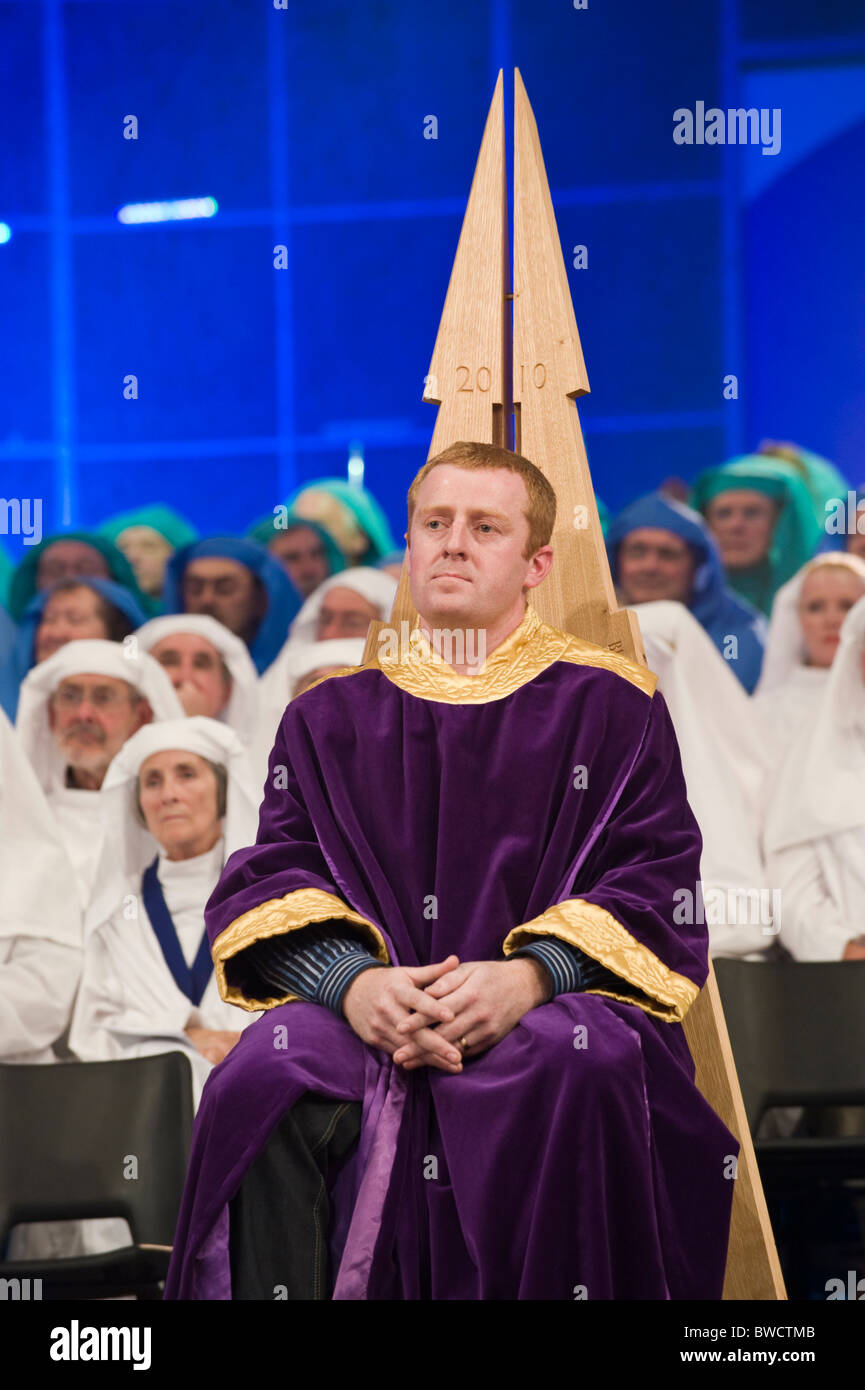 Tudur Hallam Chaired Bard during on stage ceremony at the National ...
