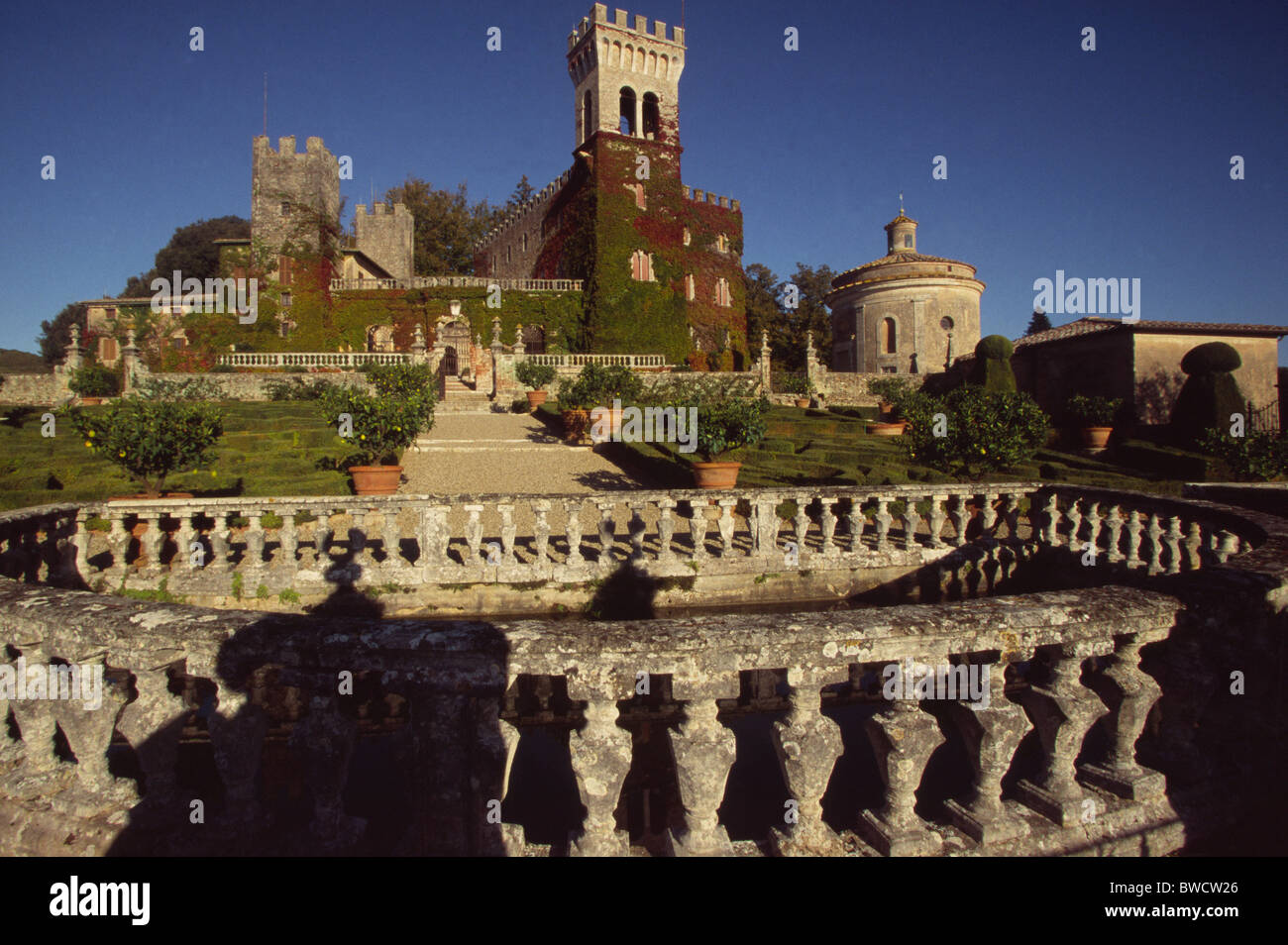 Sixteenth century castle hi-res stock photography and images - Alamy