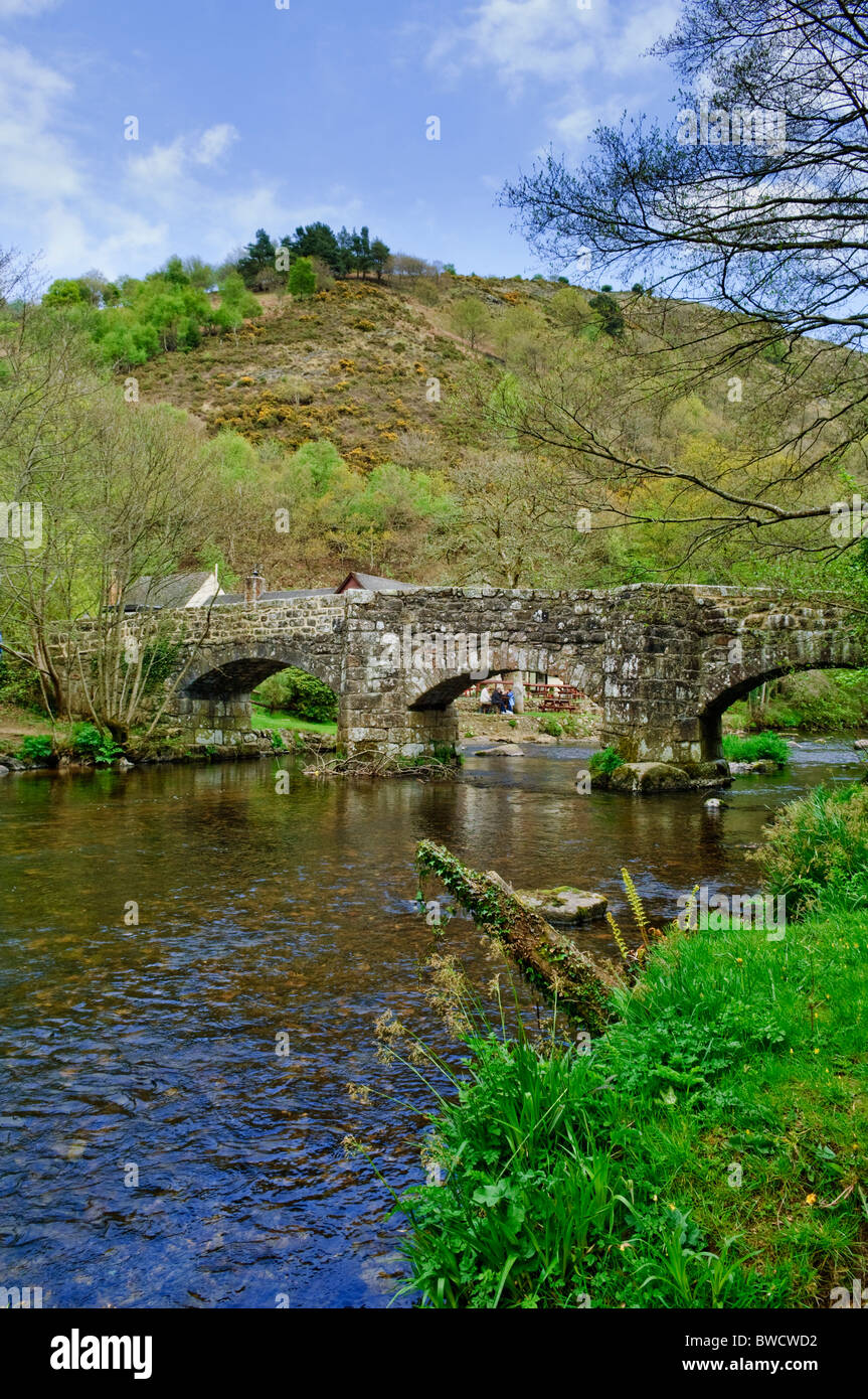 Fingle Bridge over the River Teign in Dartmoor National Park, Devon ...