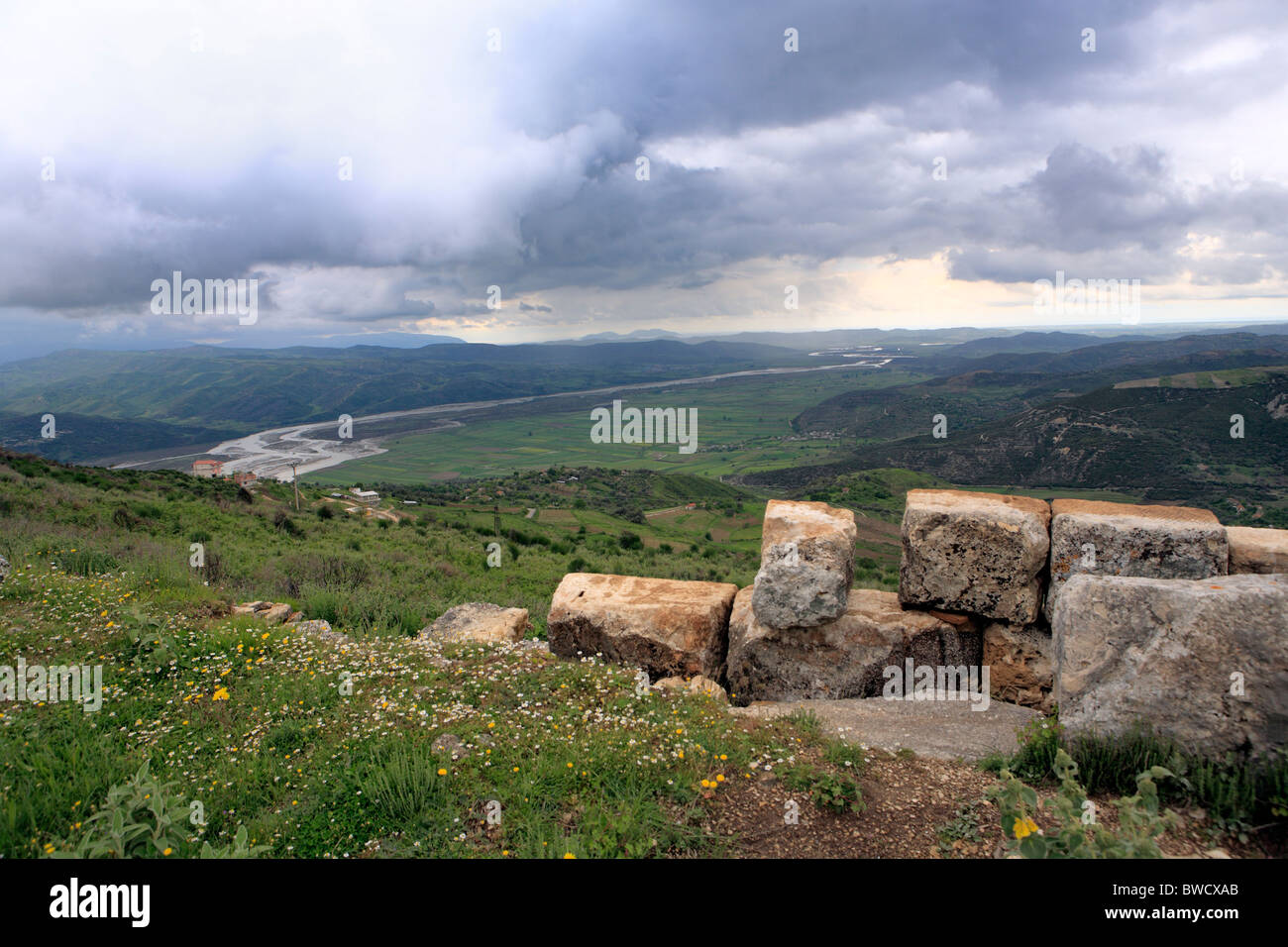 Ancient stone ruins hi-res stock photography and images - Alamy