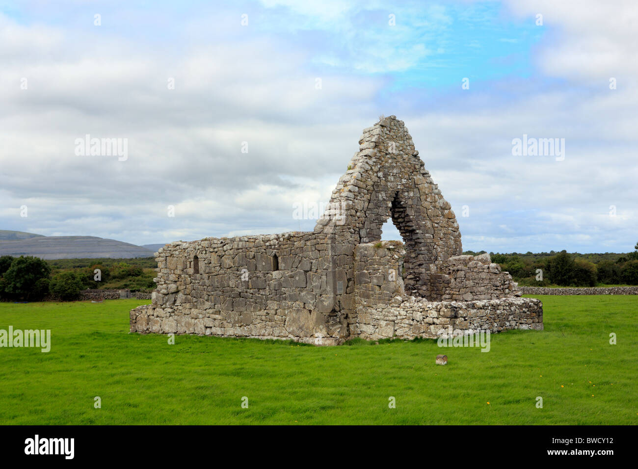 Kilmacduagh hi-res stock photography and images - Alamy