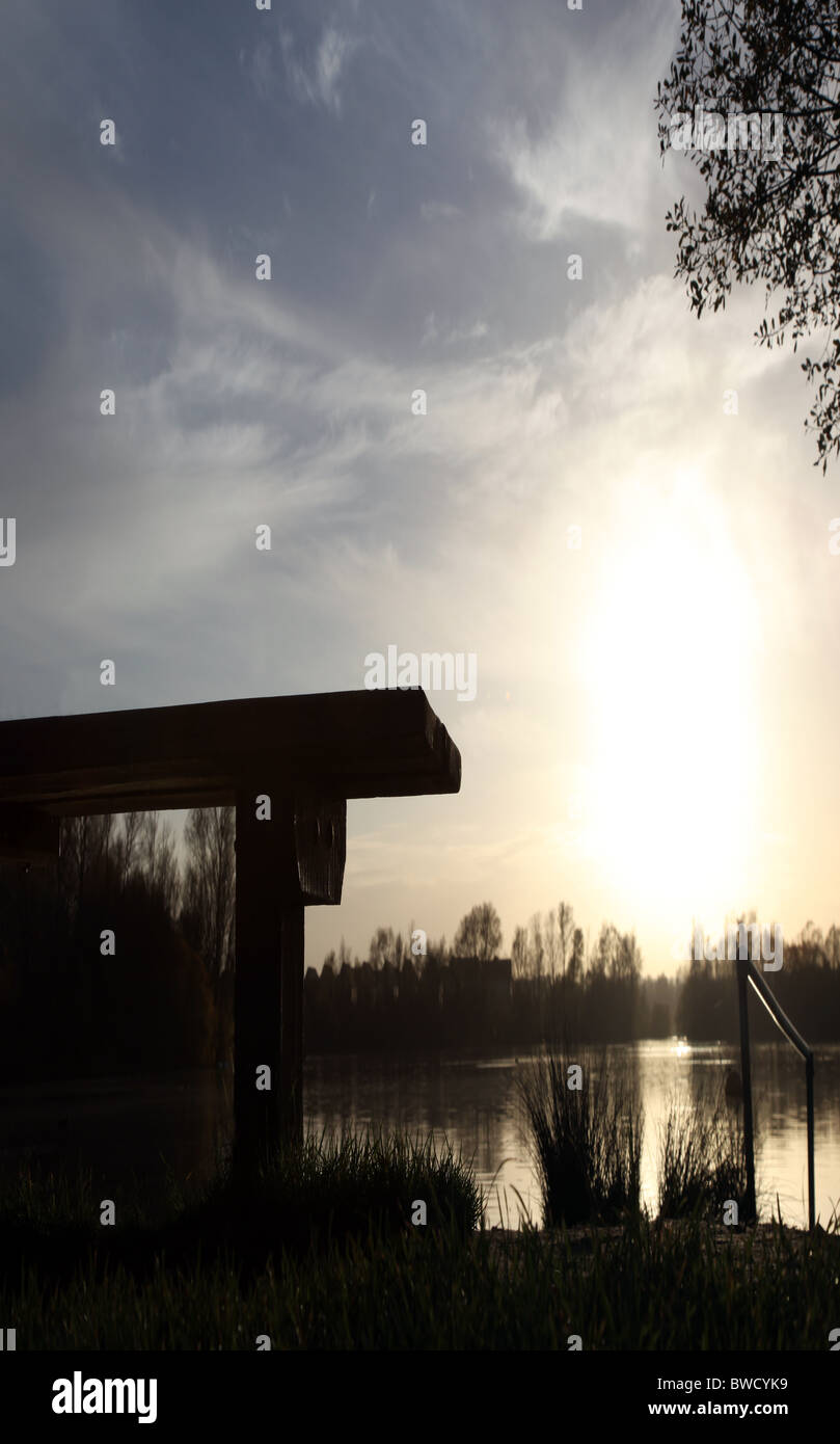 Bench overlooking water hi-res stock photography and images - Alamy