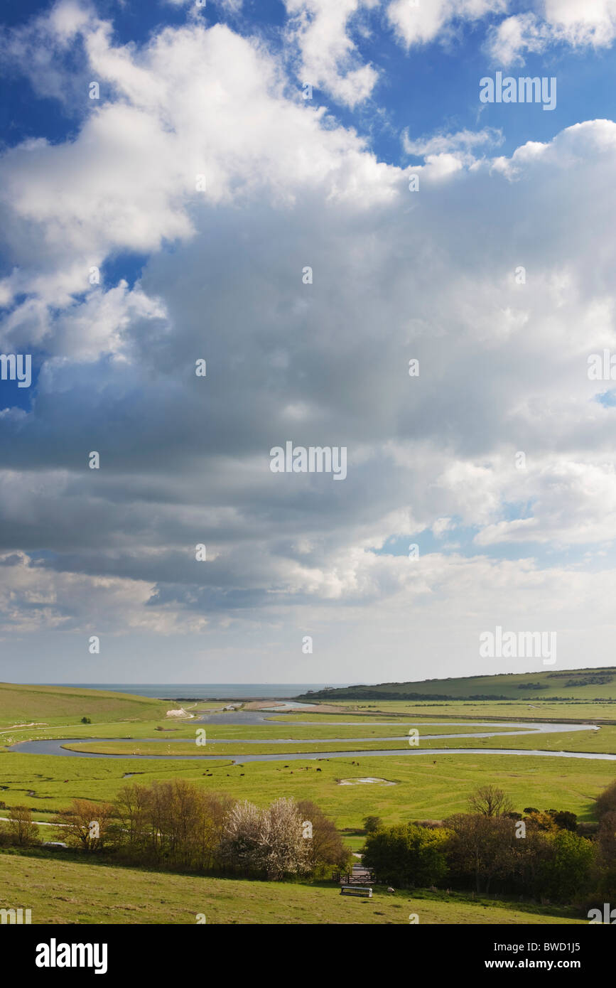 River meander uk hi-res stock photography and images - Alamy
