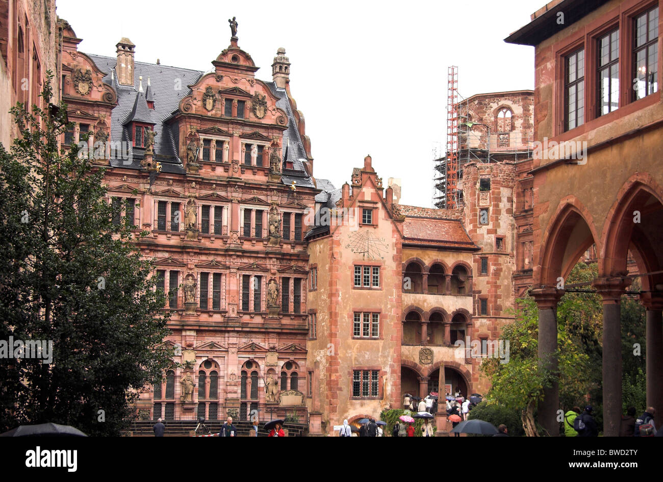 Courtyard heidelberger schloss hi-res stock photography and images - Alamy