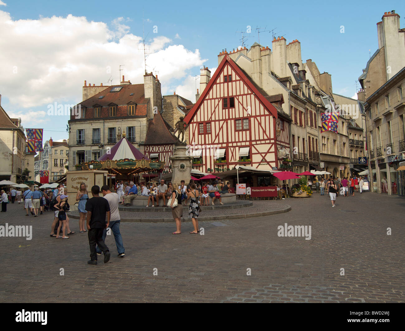 Square in the lively historic city centre of Dijon, Burgundy, France ...