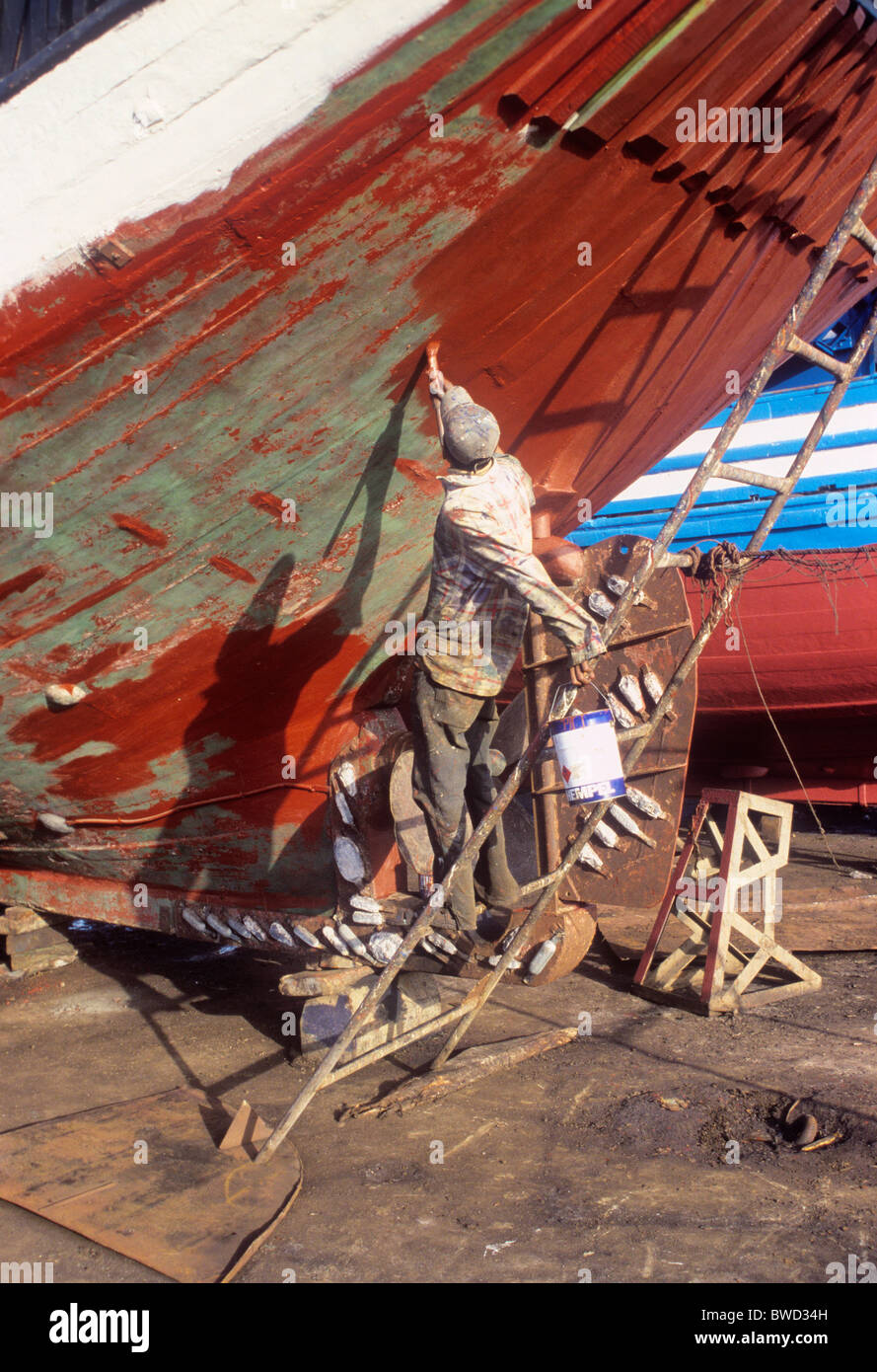 Scruffy boat hi-res stock photography and images - Alamy