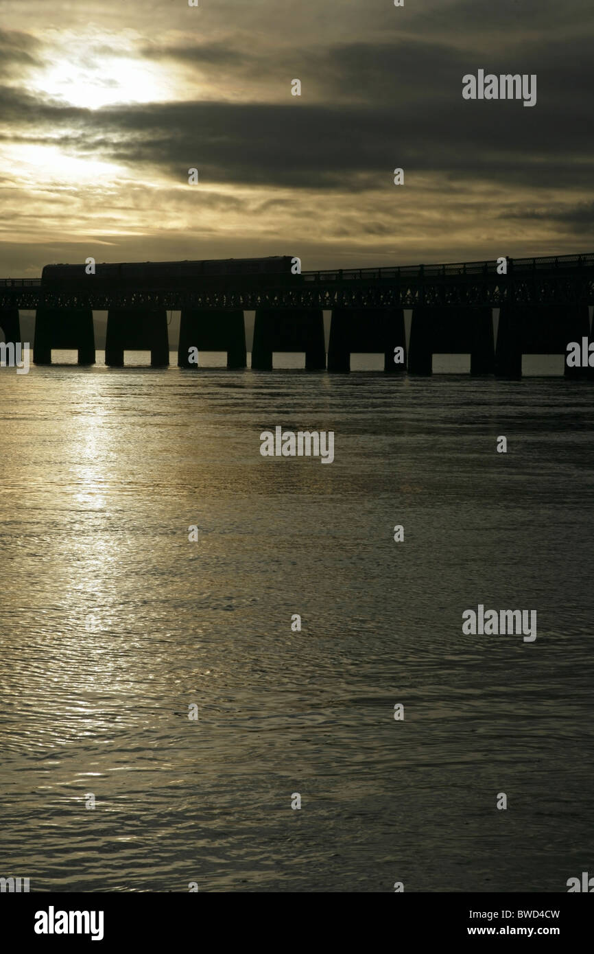 Train crossing the Tay Bridge, Dundee, Scotland Stock Photo - Alamy