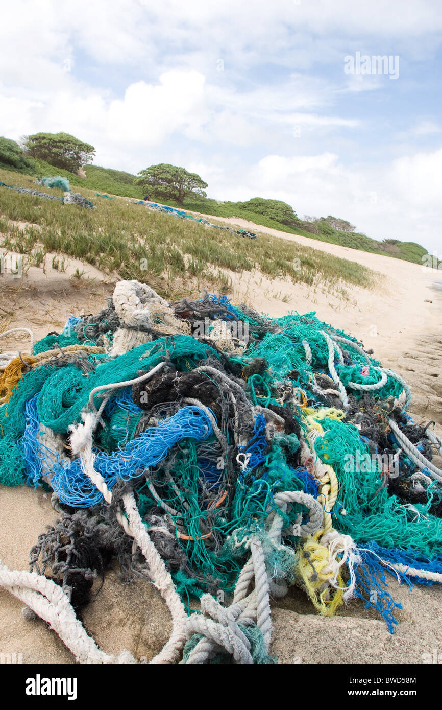 Fishing net debris washed up on Kahuku beach Stock Photo - Alamy