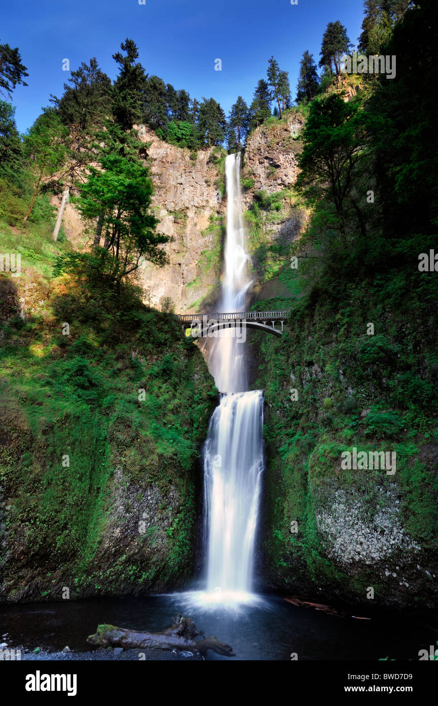 Multnomah Falls waterfall Benson Footbridge bridge Columbia River Gorge ...