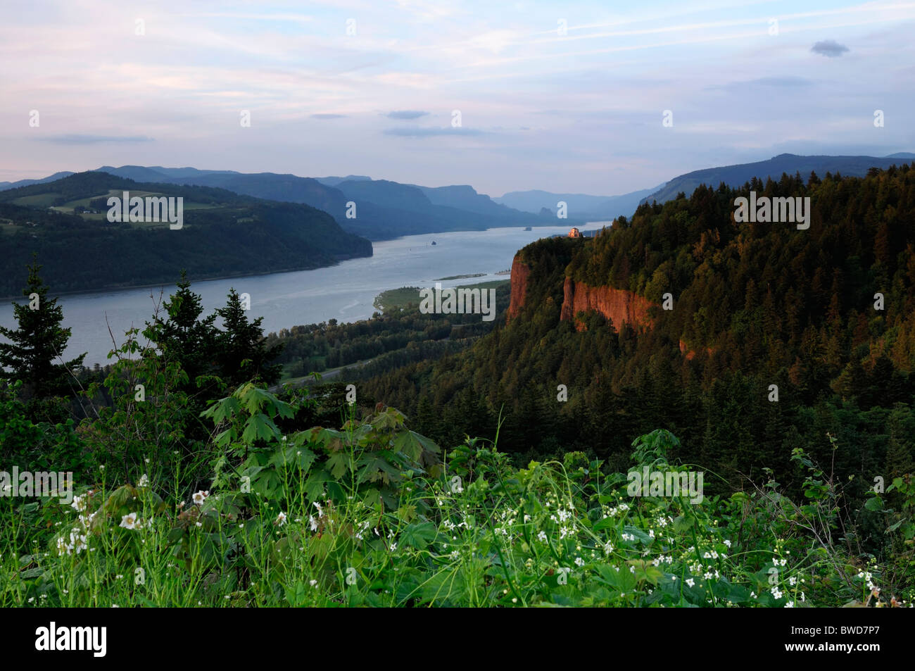 Portland Women's Forum State Scenic Viewpoint oregon Chanticleer Point ...