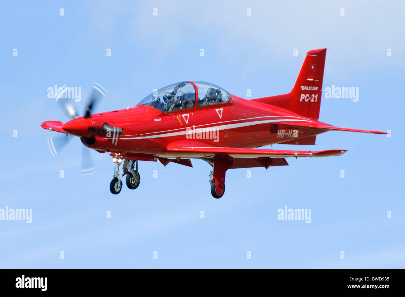 Pilatus PC-21 on approach for landing at RAF Fairford Stock Photo - Alamy