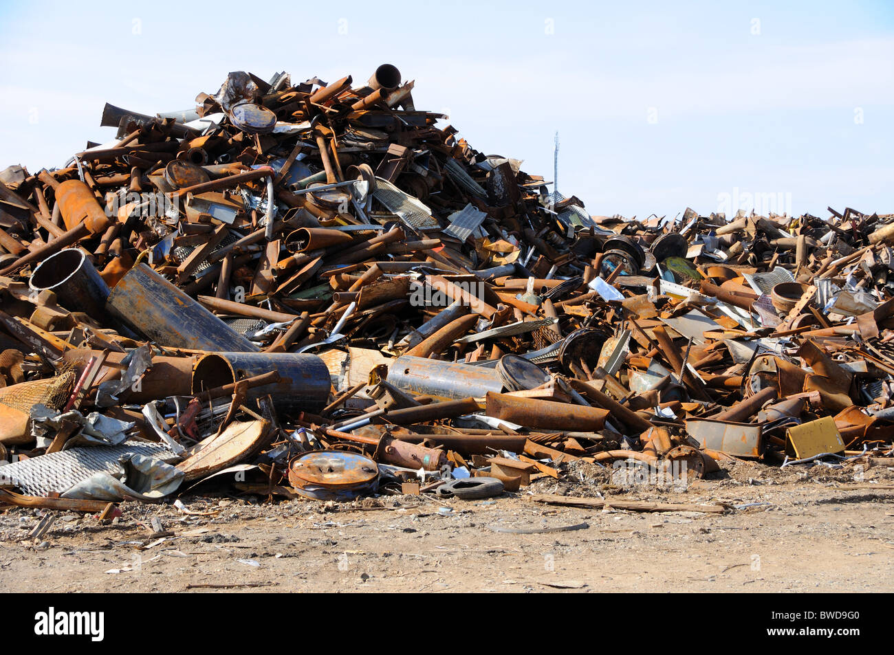 Scrap Metal Pile Stock Photo - Alamy