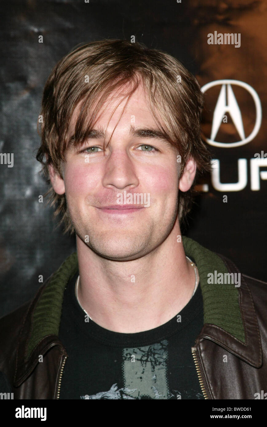 STANDING STILL Premiere Stock Photo - Alamy