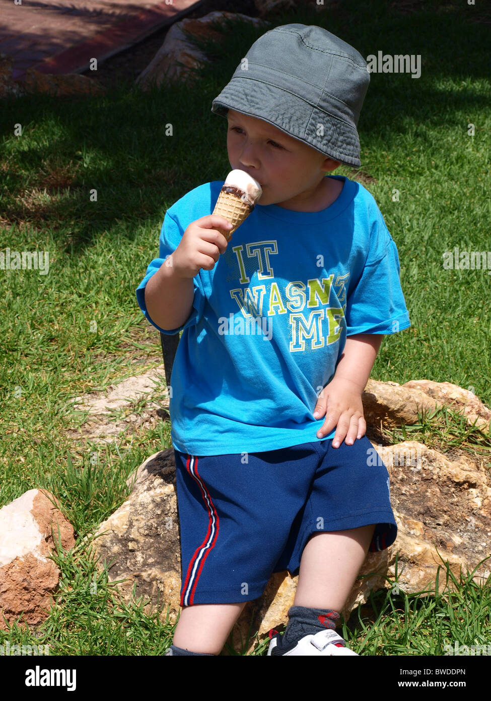 child eating ice cream Stock Photo - Alamy