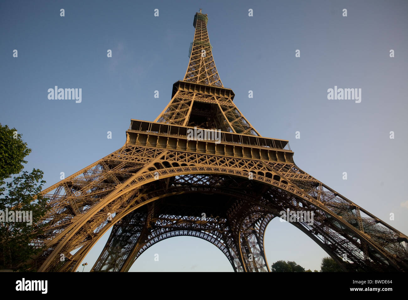 view of the eiffel tower from below Stock Photo - Alamy