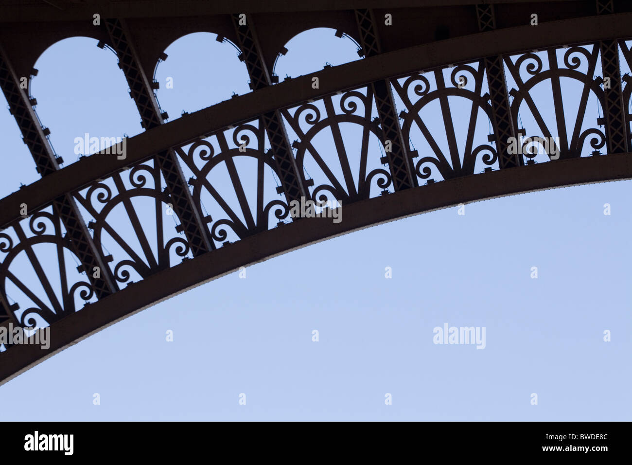 iron struts of the eiffel tower Stock Photo - Alamy