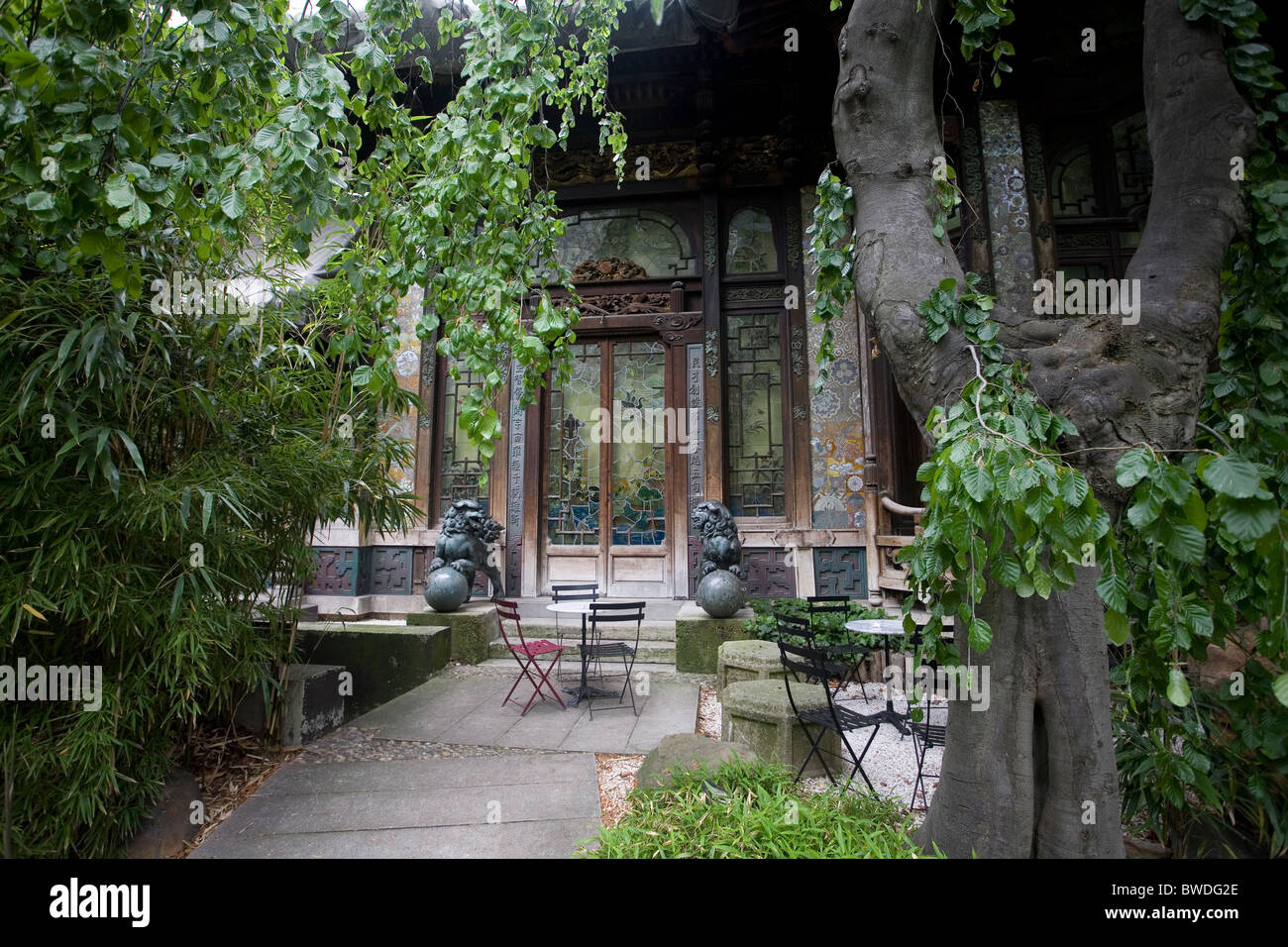 La pagode hi-res stock photography and images - Alamy