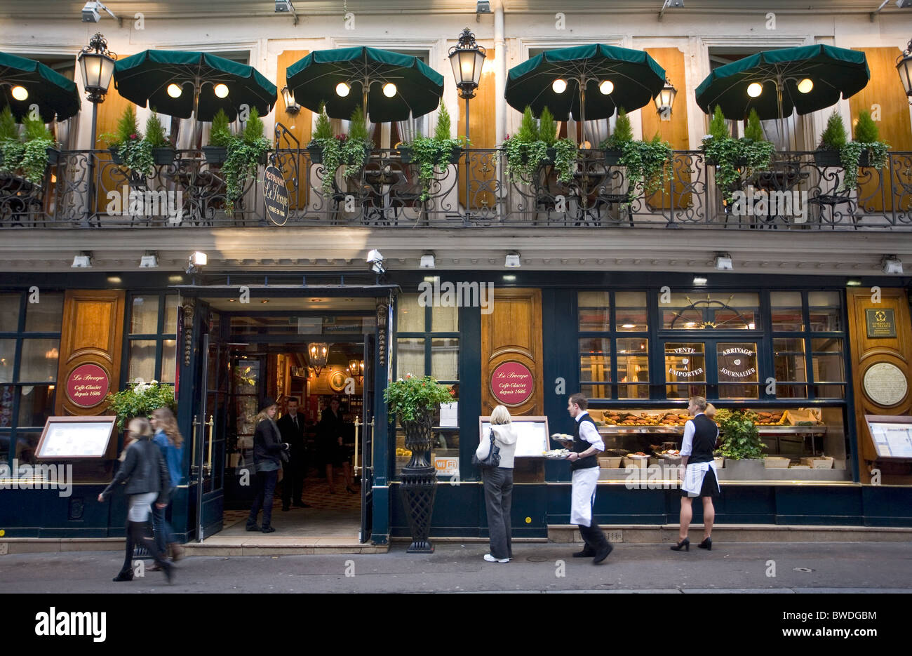 Cafe procope paris hi-res stock photography and images - Alamy