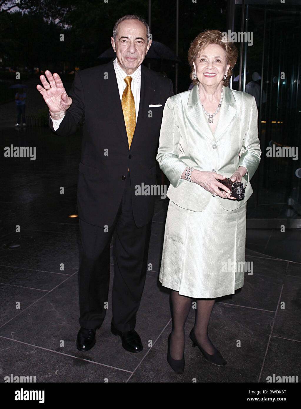 Target Celebration for Tony Bennett's 80th Birthday Stock Photo - Alamy